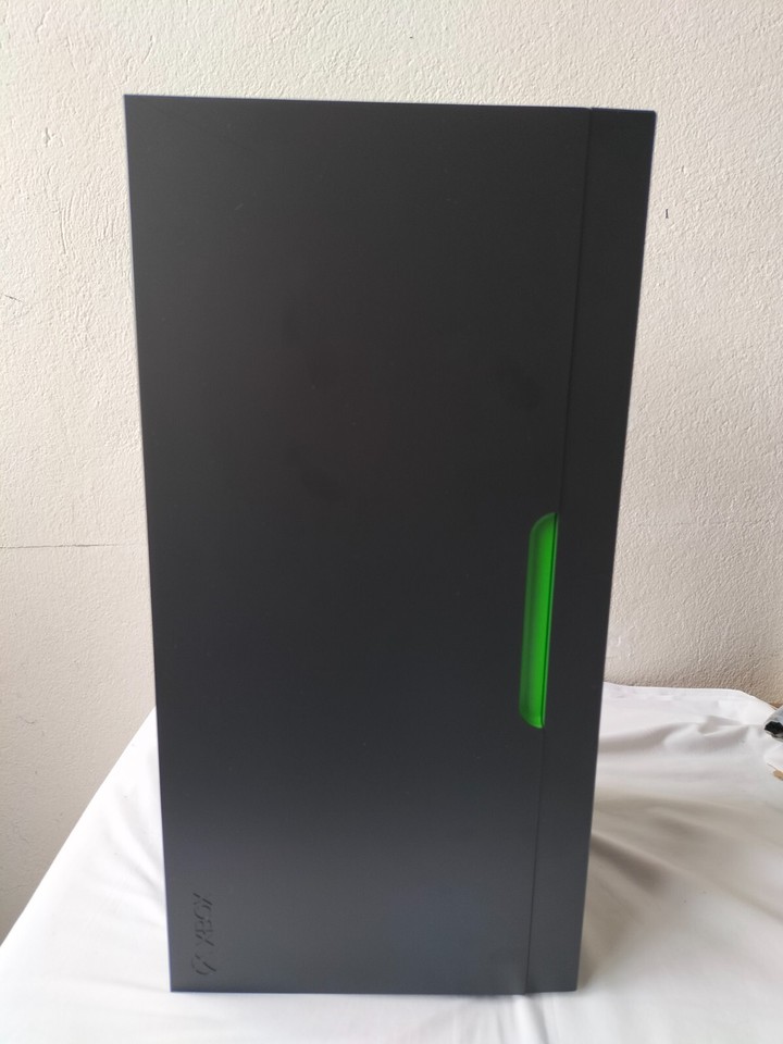 Ukonic Xbox Series X Mini Fridge Thermoelectric 17315-EU Compact ...