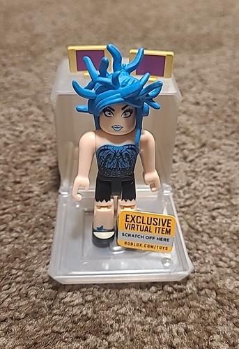 Roblox Texting Simulator Future Tech Girl Mystery Figure & Unused ...