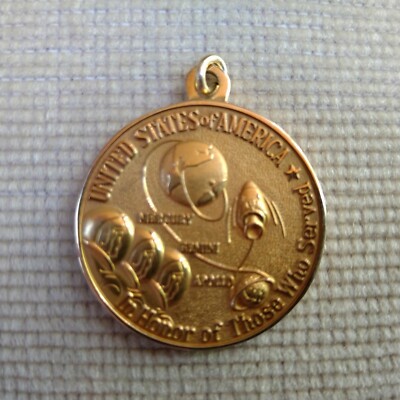 U.S. 1969 Apollo 11 Morgan's Inc 14k Gold Looped Medal | eBay UK