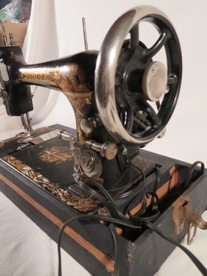 Antique 1894 Singer Sewing Machine #11927344 ~ Carrying Case & Motor ...