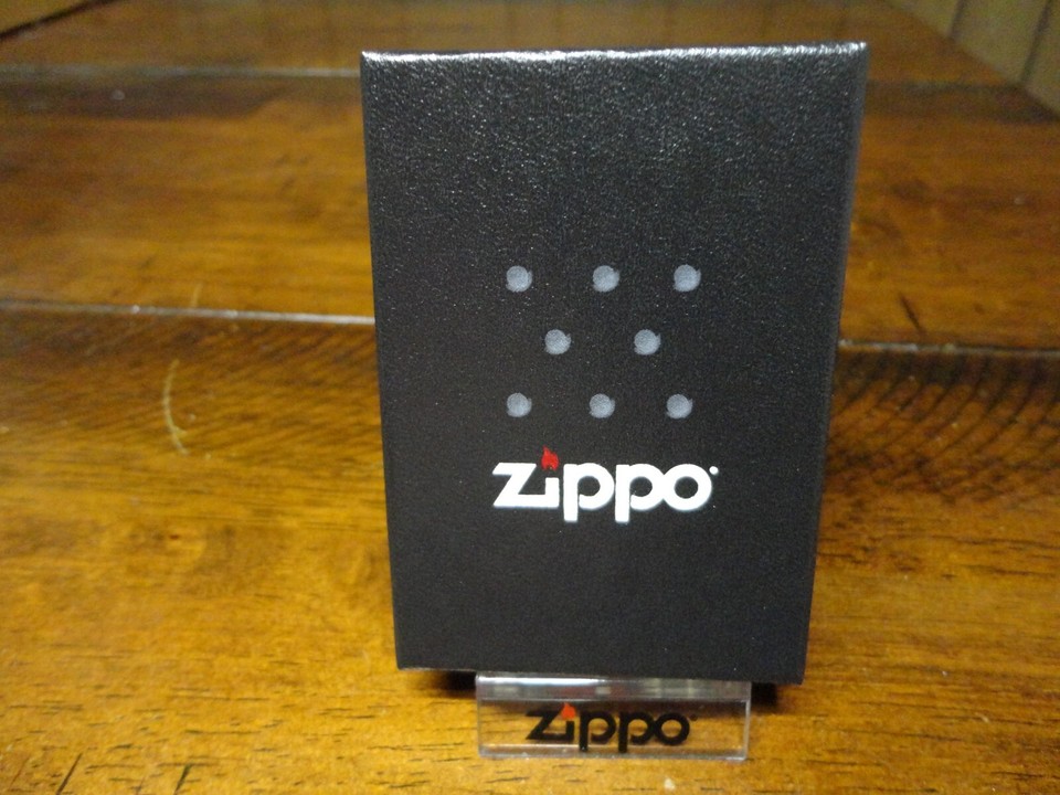 BLONDE COWGIRL ROPE BORDER PINUP GIRL ZIPPO LIGHTER MINT IN BOX | eBay