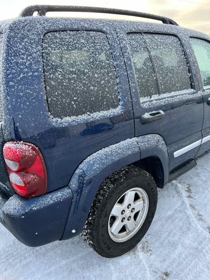 Used Front Left Lower Lower Control Arm Front fits: 2006 Jeep Liberty ...