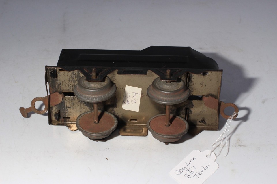 MARX JOY LINE 105 CLOCKWORK LOCO AND RARE 351 LONG BLACK TENDER RUNS ...