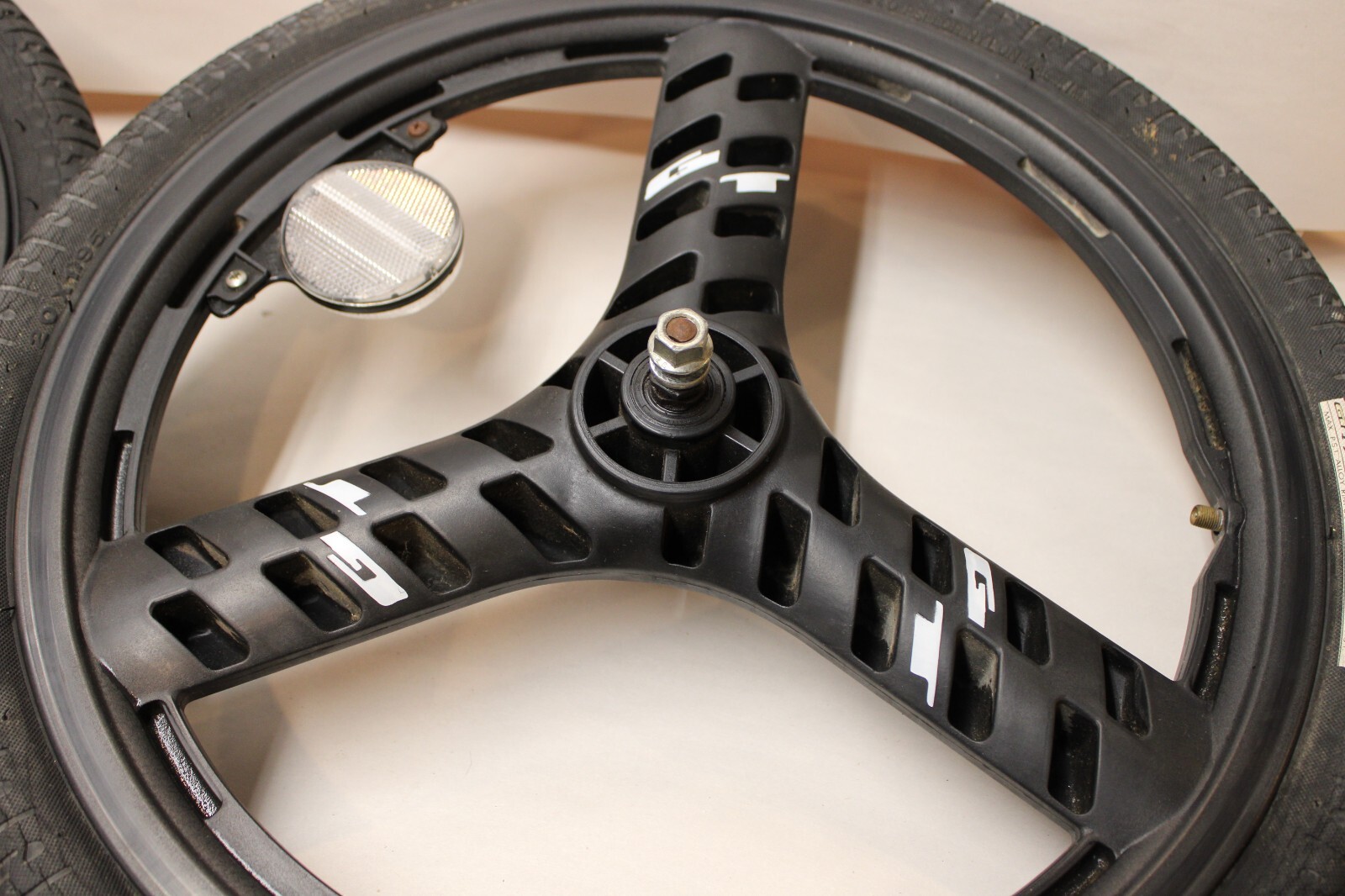 GT BMX Mag Wheel ACS Stealth Freestyle USA 3 Spoke 20 Performer 3/8 ...