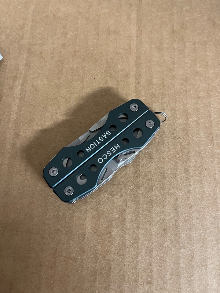 NEW Gerber Clutch Mini Multitool Keychain GREEN Pliers, Blade, Tweezers ...
