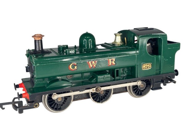 Hornby R041 OO Gauge Pannier Tank Steam Locomotive for sale online | eBay
