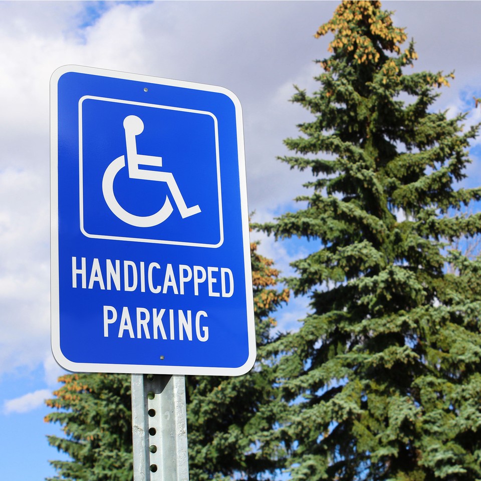 Handicap Parking Sign, Large 18"x12" Handicapped Sign for Parking Lot ...
