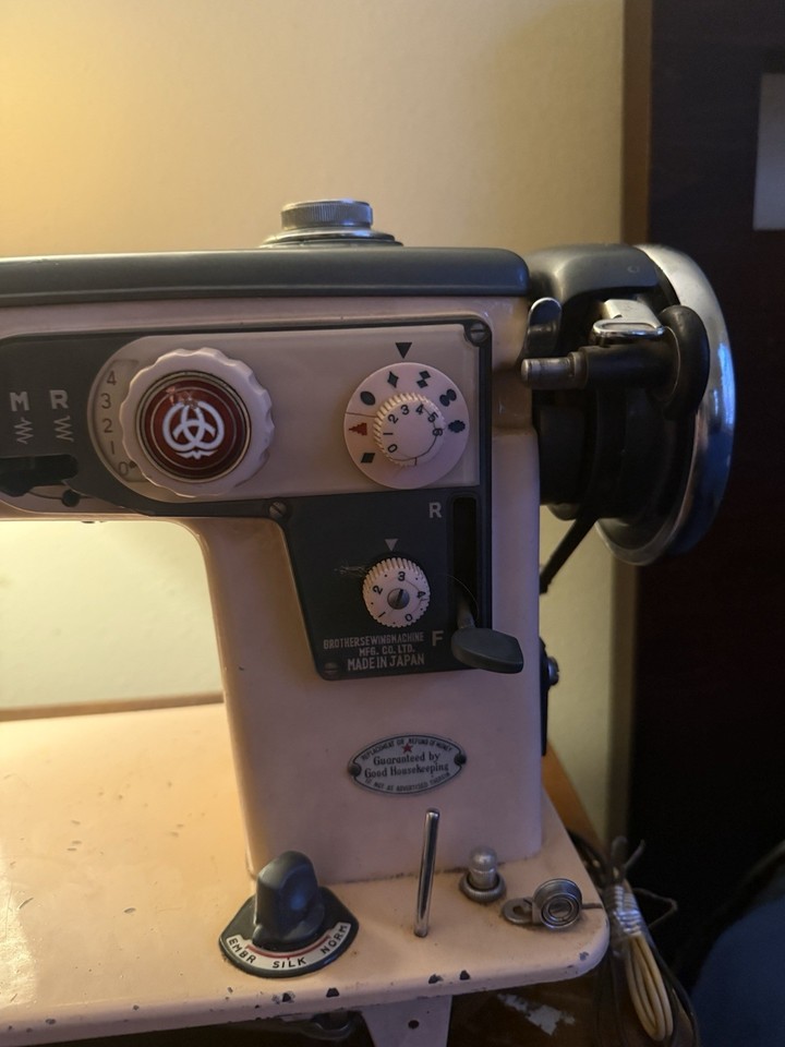 VTG Brother Model 100 PINK Sewing Machine Super Select-O-Matic Mid ...