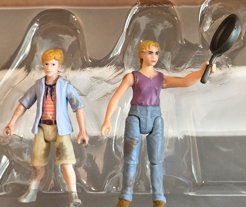 Jurassic World Legacy Collection Kitchen Encounter Lex w/Pan & Tim ...