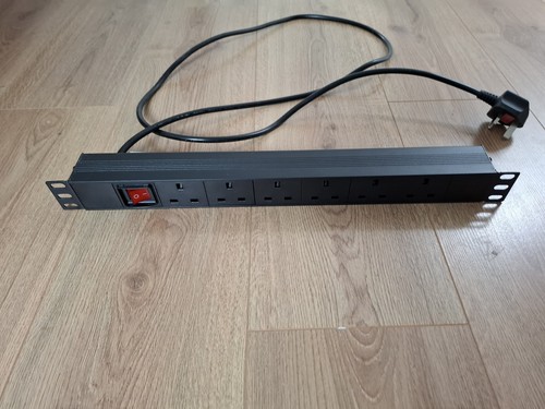 6 way UK Power distribution Unit. PDU-6WS-H-E | eBay