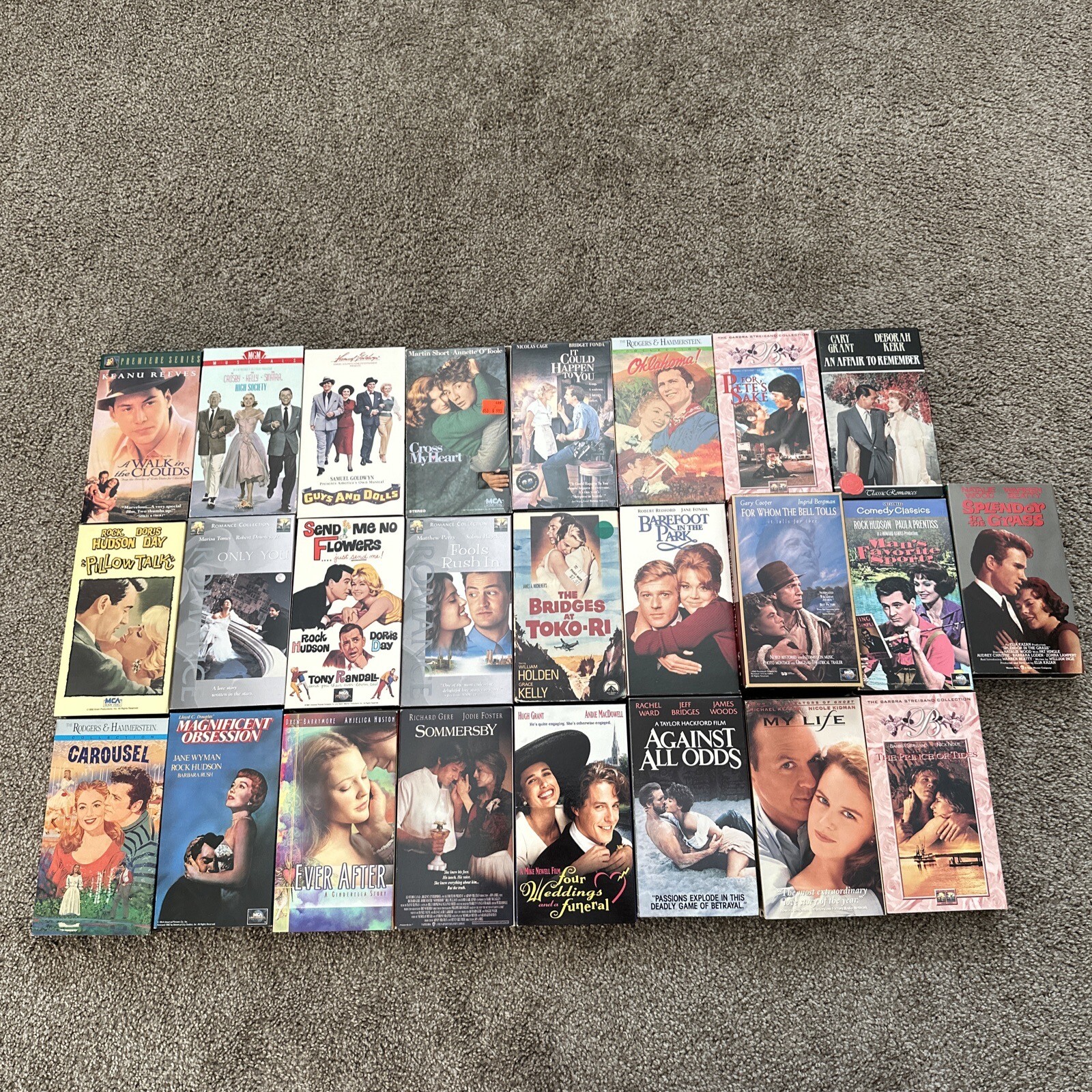Lot Of 25 VHS Tapes Movies Romantic Comedy Rom-Coms Random 90s 80s Etc ...