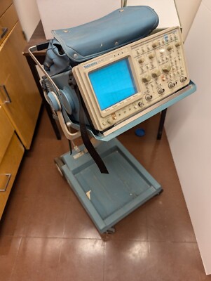 TEKTRONIX 2440 500MS/s Oscilloscope & K212 Instrument Cart | eBay