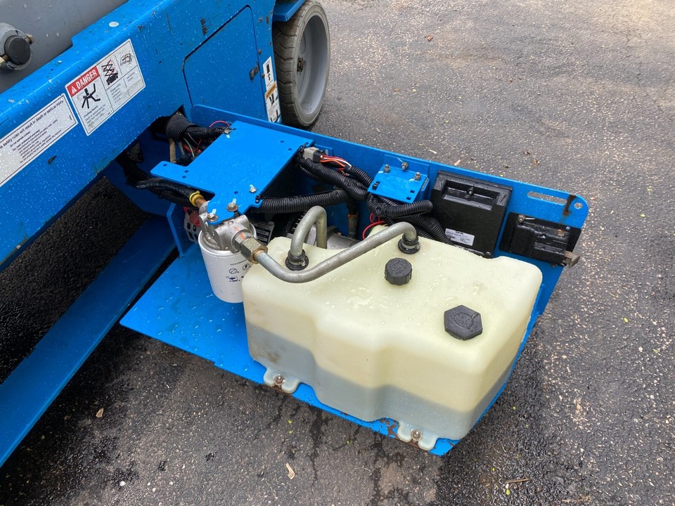 2014 Genie GS-3232 Self Propelled 32’ Electric Scissor Lift with ...