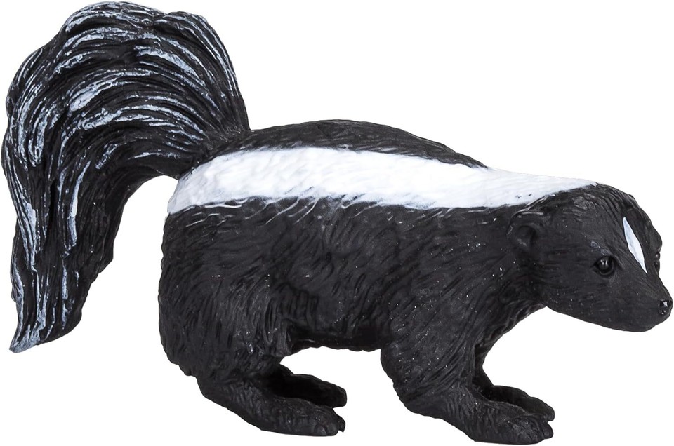 MOJO Skunk Realistic International Wildlife Hand Painted Toy Figurine ...
