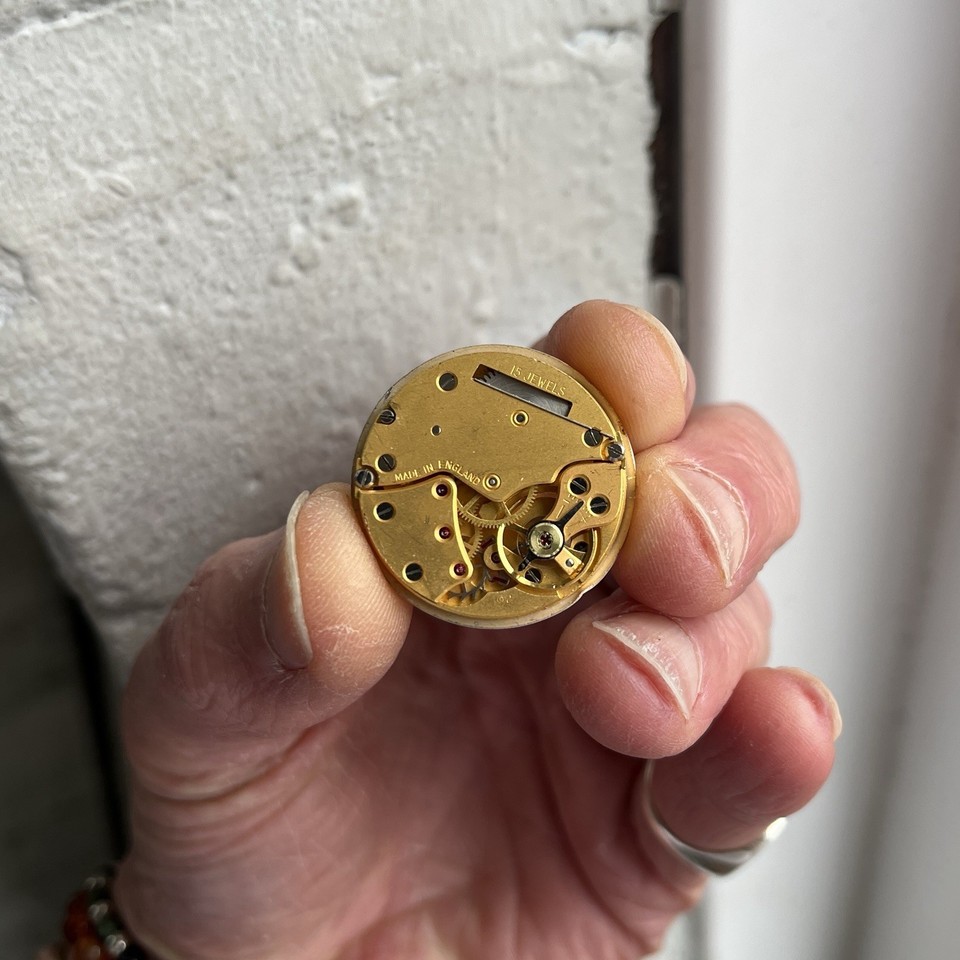 Vintage 1960's Smiths Everest A504 15J watch movement & dial - untested ...