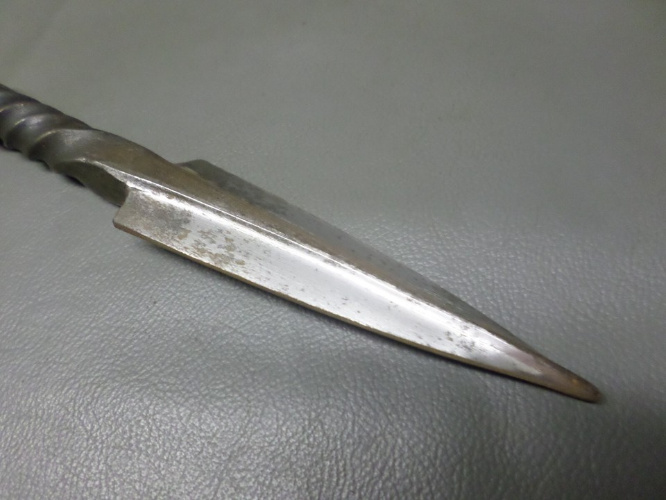 VINTAGE CUSTOM HAND MADE DAGGER STYLE KNIFE - W/ SHEATH - HEAVY DUTY | eBay