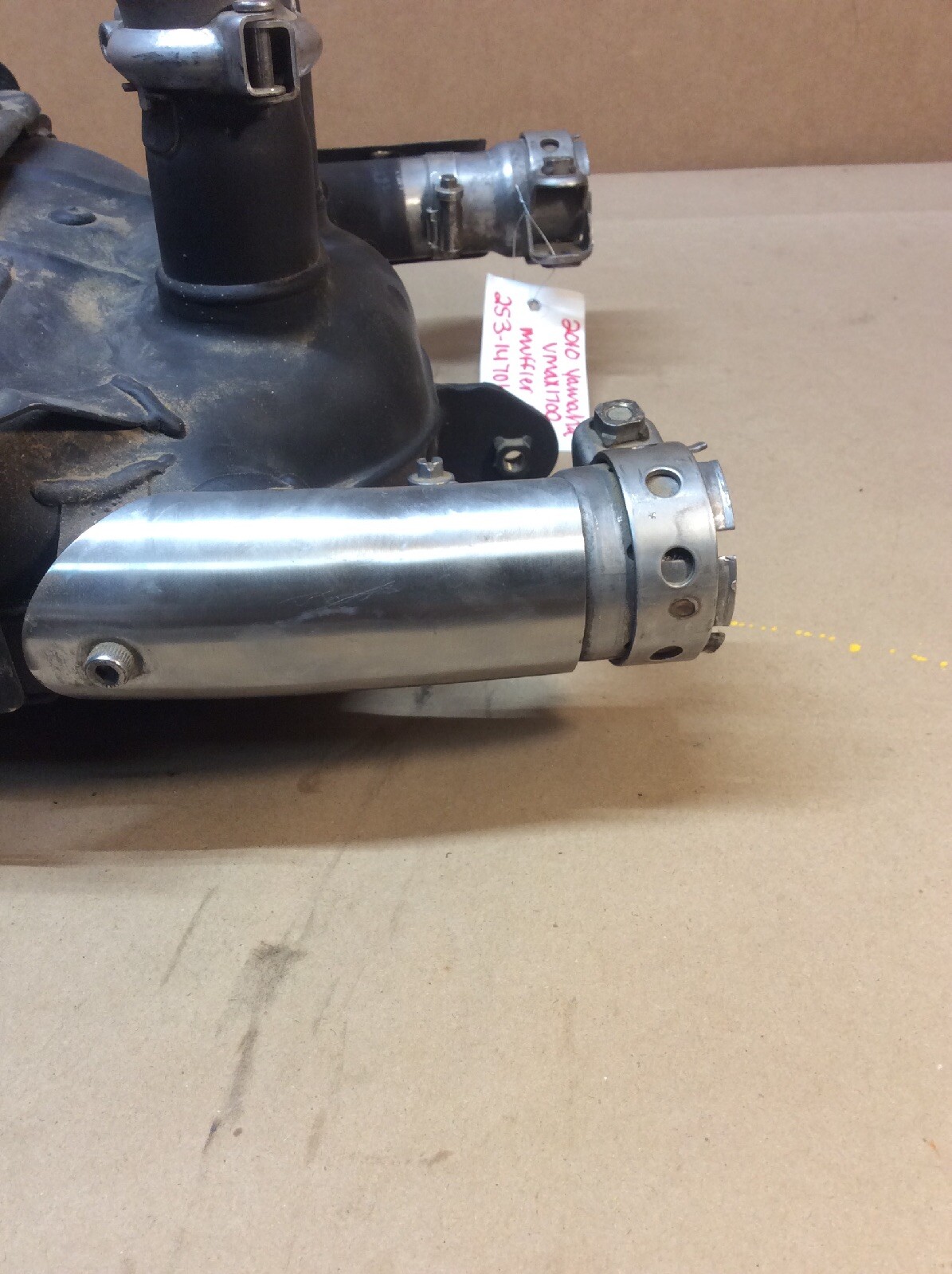 2010 YAMAHA VMAX 1700 MUFFLER COMPLETE 2S3-14701-00-00 | eBay