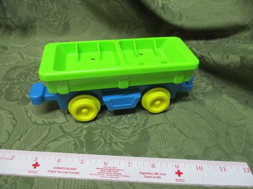 Sesame Street Tyco Elmo's Radio Control rc Railroad Engine Toy Train ...