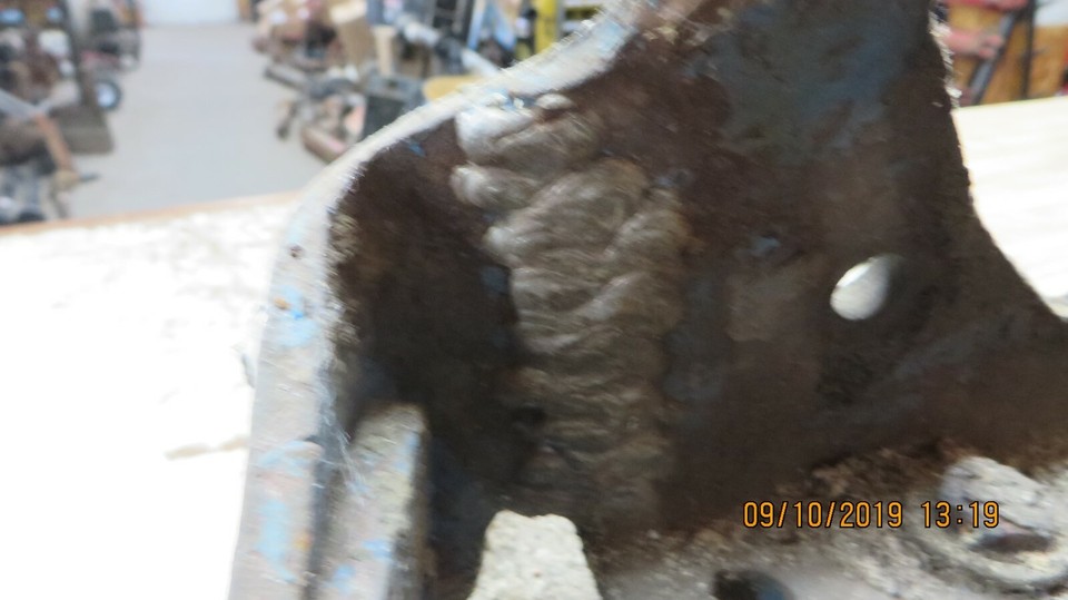 FORD 700,900,901, 2000,4000 4 CYL ROWCROP TRACTOR DRAWBAR REAR BRACKET ...