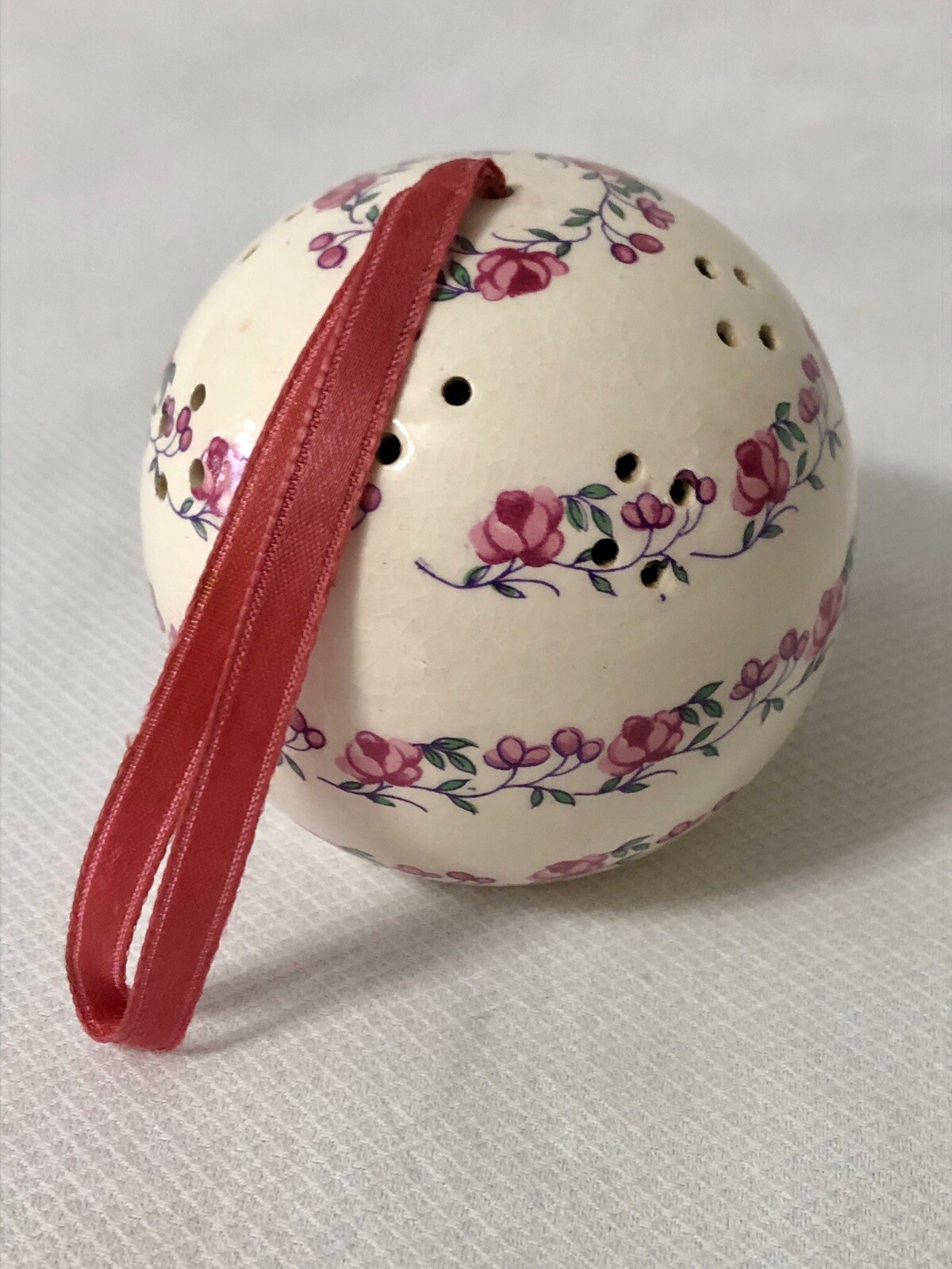 Andre Richard Japan Spice Pomander White Ceramic Pink Flowers Sachet ...