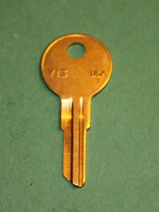 Y13 Lot of 50 KEYS Y13 O1122R YALE Key Blanks / Brass / Made USA | eBay
