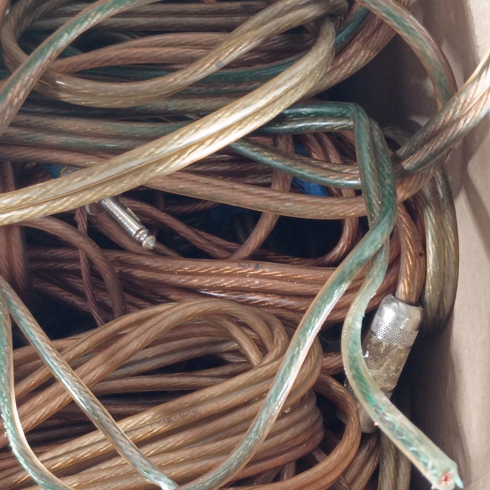 32 lbs Insulated Copper Speaker Wire Scrap Lot W/ Male Amp Plugs | eBay