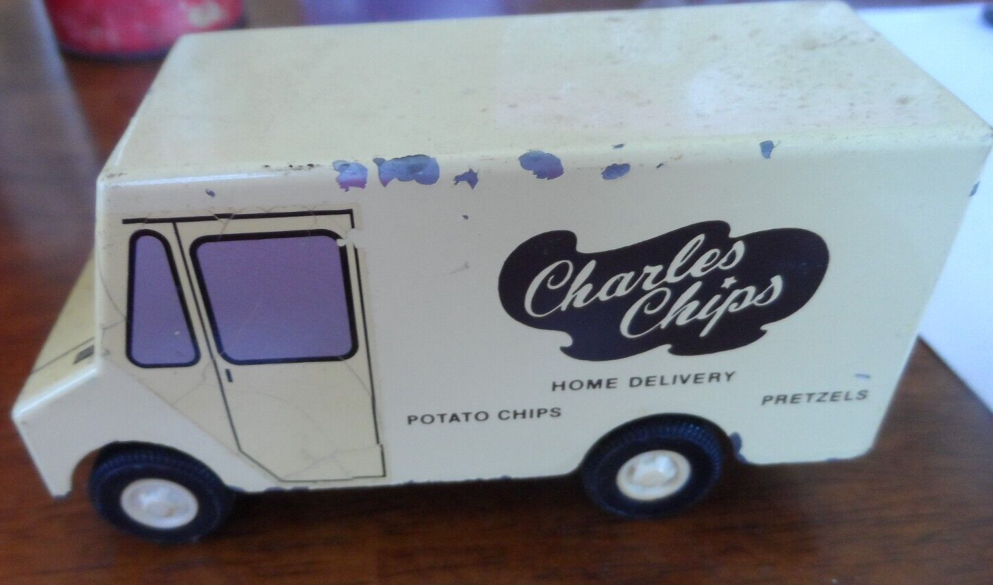 VINTAGE RALSTOY 22 CHARLES CHIPS DIECAST TRUCK SEE PICS X-38 | eBay