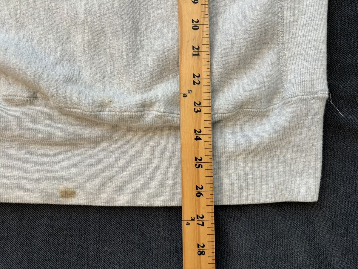 Vintage 90s Champion Large Reverse Weave Sweatshirt Gray Vintage 90s Champion Large Reverse Weave Sweatshirt Gray