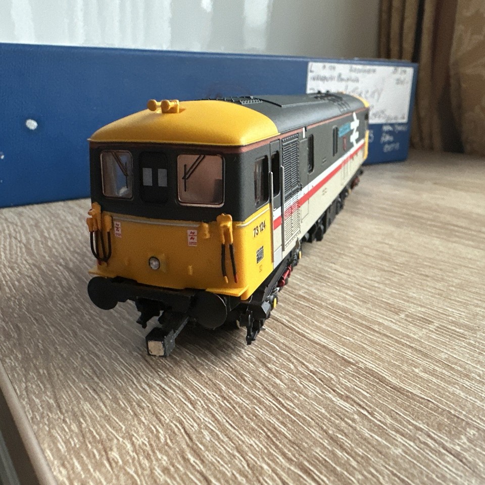 Lima Class 73 Inter City Executive Livery, Renumbered 73124, Magnetic ...
