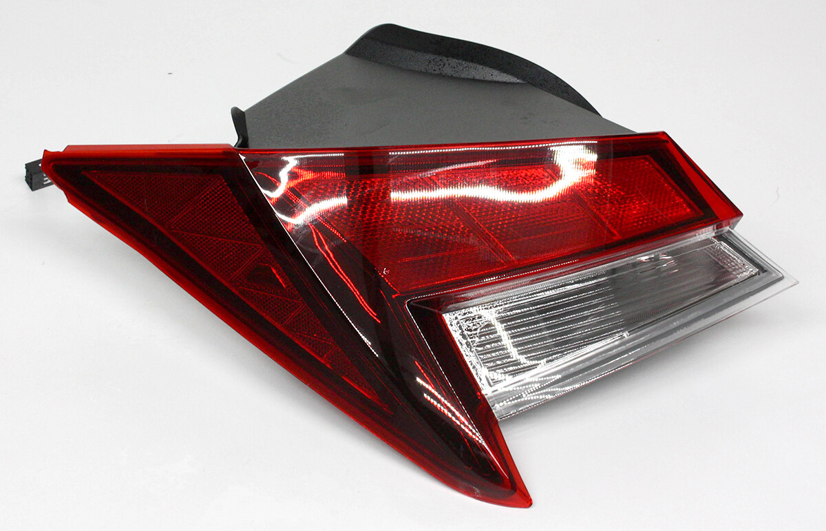 OEM Left Driver Side Halogen Tail Lamp For Hyundai Elantra 92401-AA020 ...