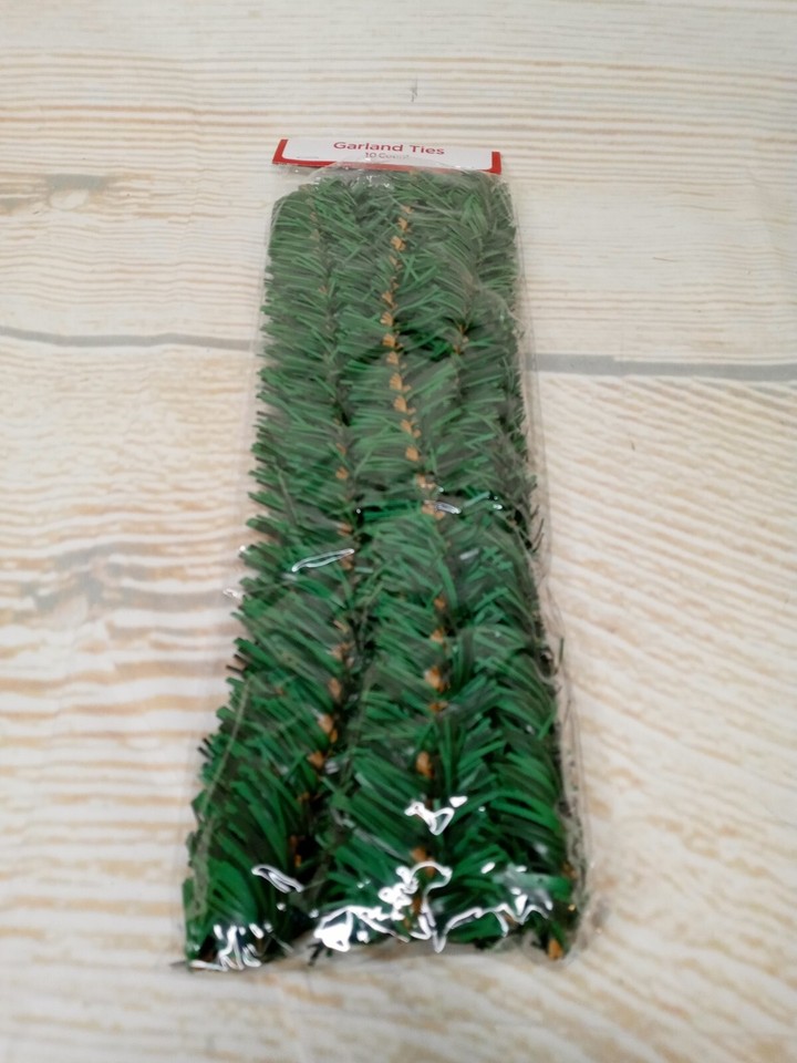 New! Garland Ties Stem Pipe Cleaners Greenery 10 pc pkg 12" Banister ...