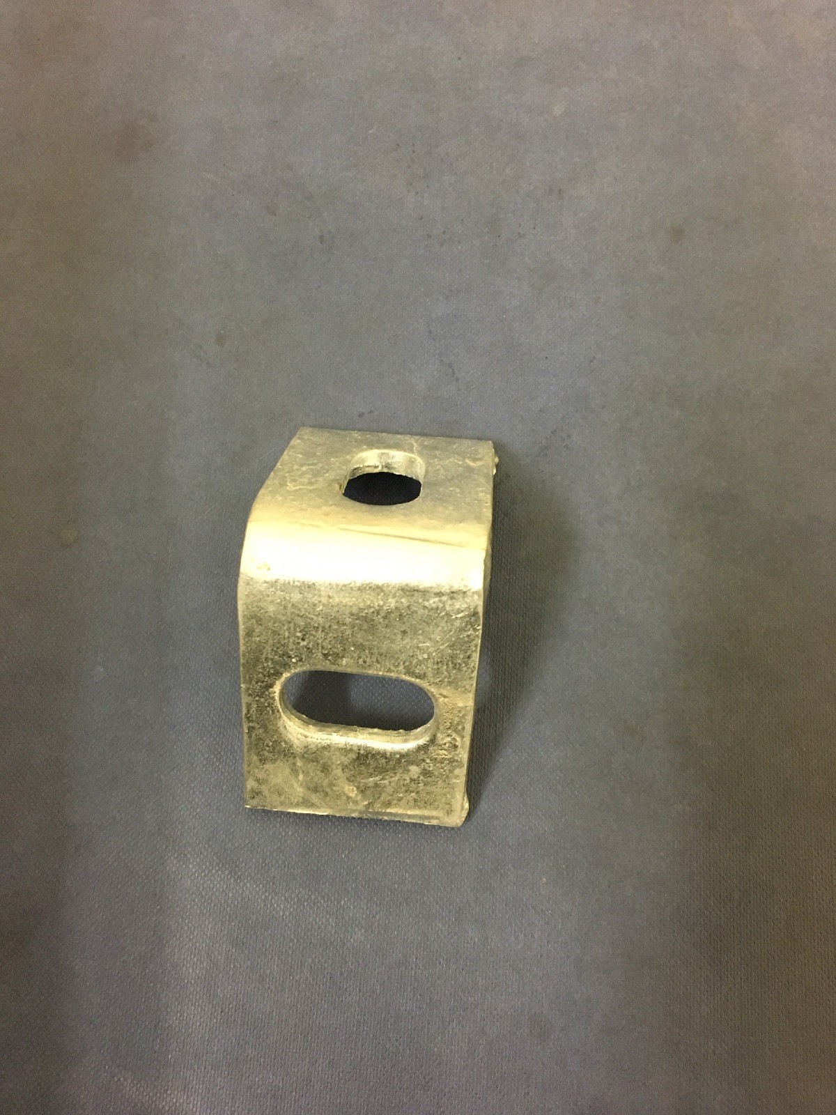 16 x 40mm ANGLE CLEATS GALVANISED - FENCING PANELS POSTS CLEATS | eBay UK