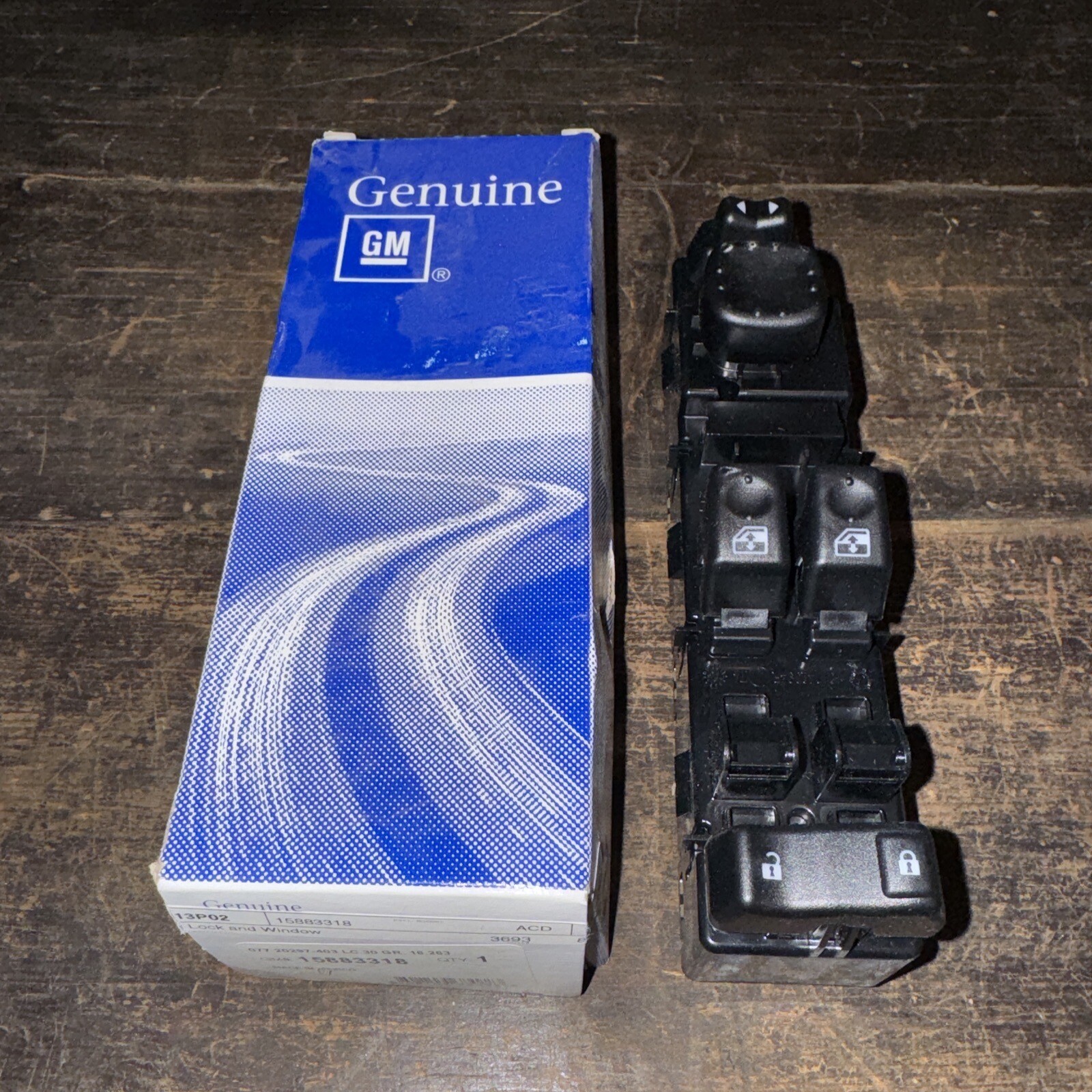 GM 15883318 2003 - 2007 Silverado Front Door Window Switch for sale ...