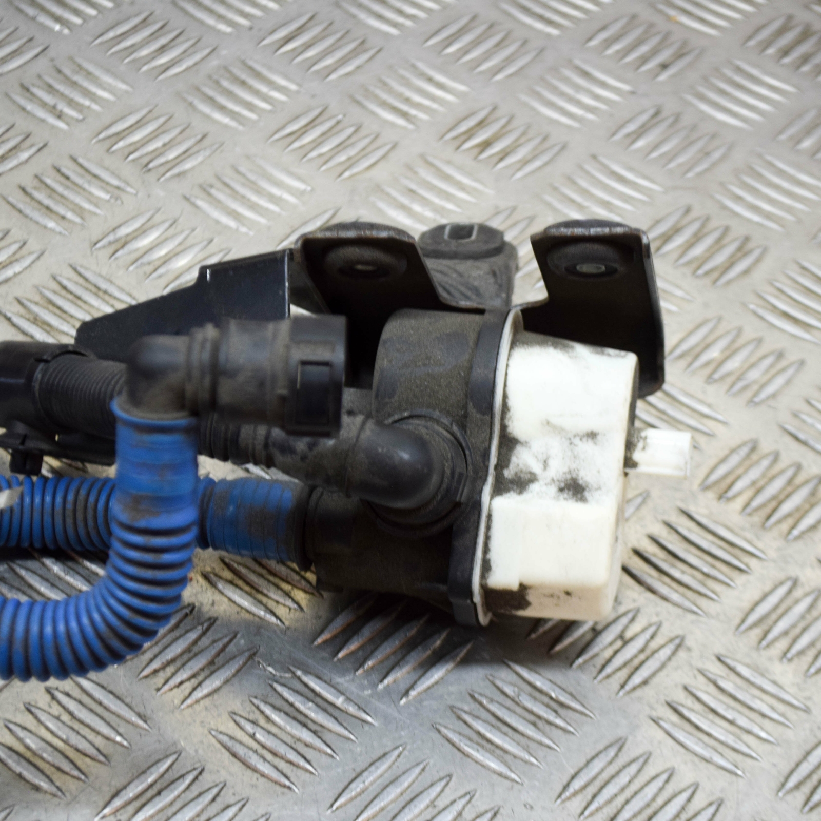 MASERATI QUATTROPORTE M156 Fuel Vapor Leak Detection Pump 0261222010 3 ...