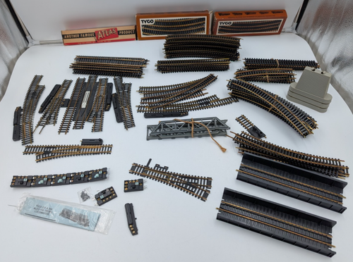 Vintage HO Scale Train Track Lot Brass Rail Atlas Tyco Straights Curves ...