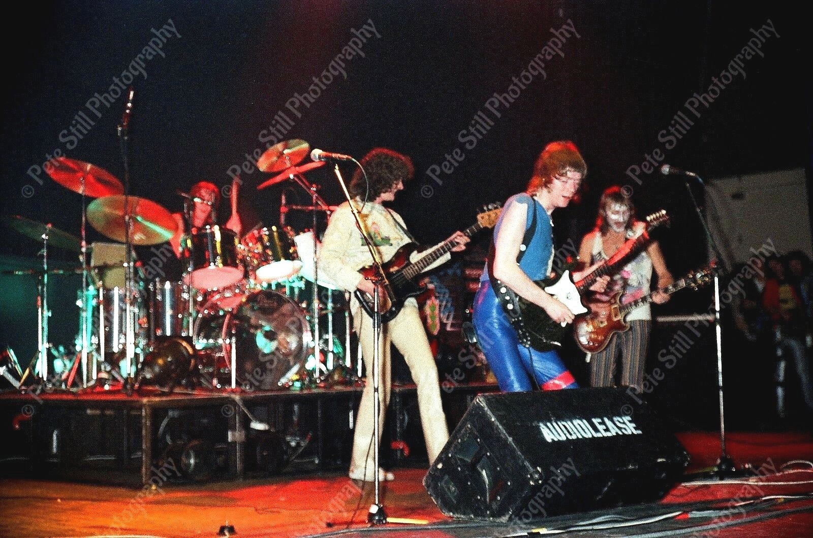 HAWKWIND in concert 1979 - 20 RARE PHOTOS! Hammersmith Odeon, PXR5 tour ...