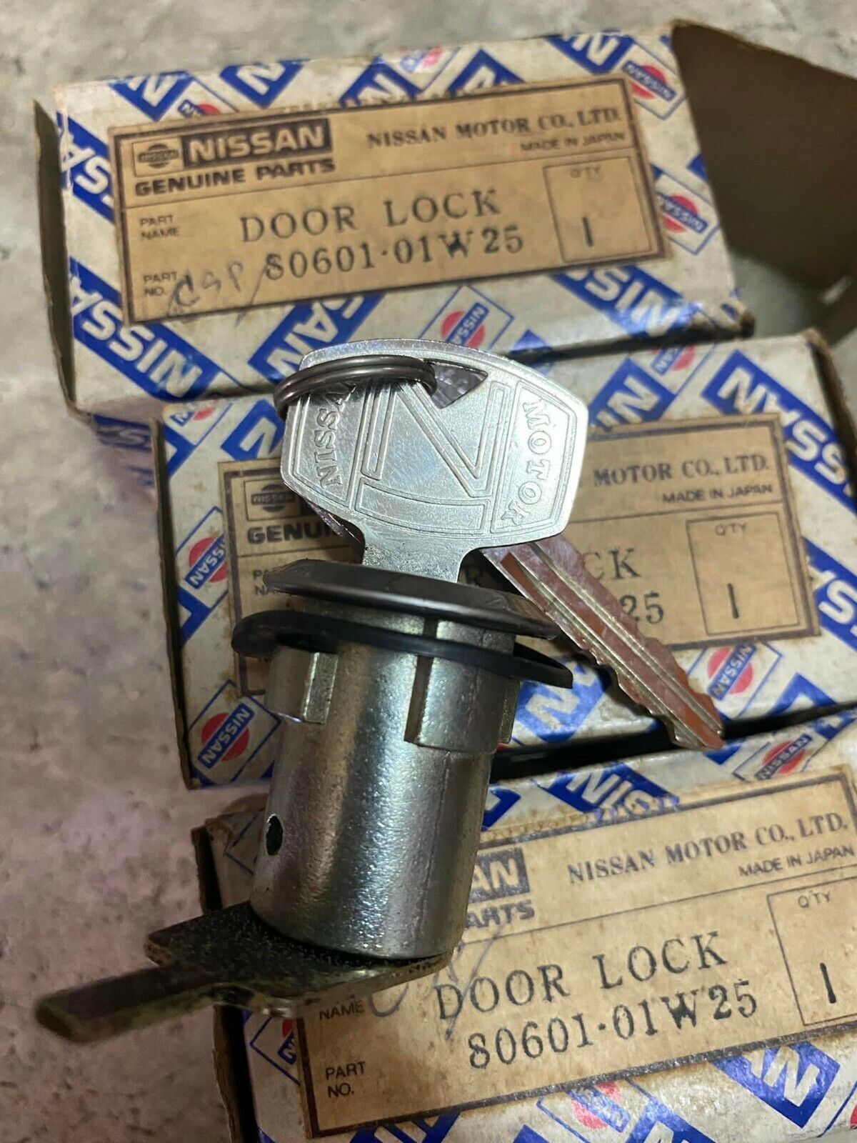 DATSUN NISSAN 720 pick up DOOR LOCK LH SIDE Genuine Part NOS JAPAN | eBay