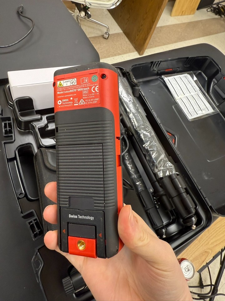 Leica DISTO D810 Touch Laser Distance Meter Kit Professional Package ...