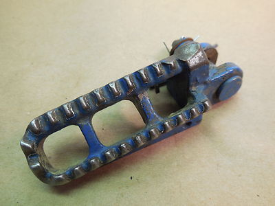 1983 Suzuki RM125 Right side foot peg 83 RM 125 | eBay