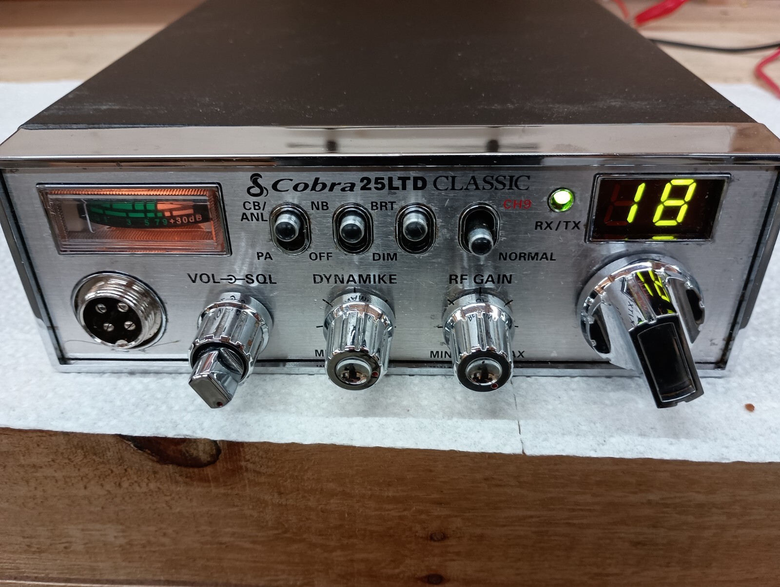 Cobra 25 LTD Classic Professional Midsize CB Radio 28377903243 | eBay