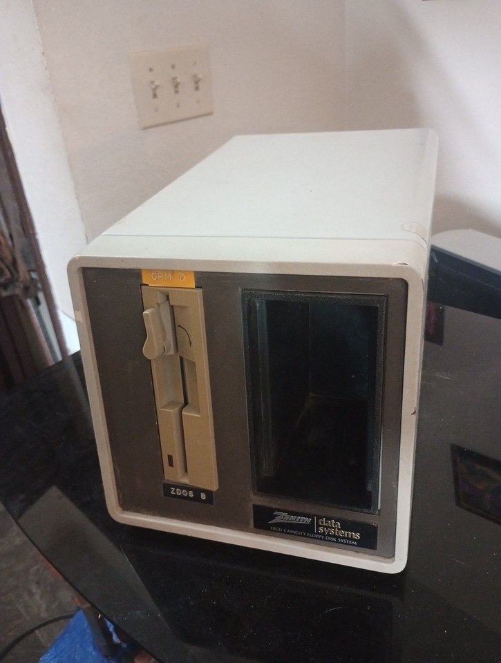 Zenith Data Systems Vintage High Capacity Floppy Disk System w/Keyboard ...