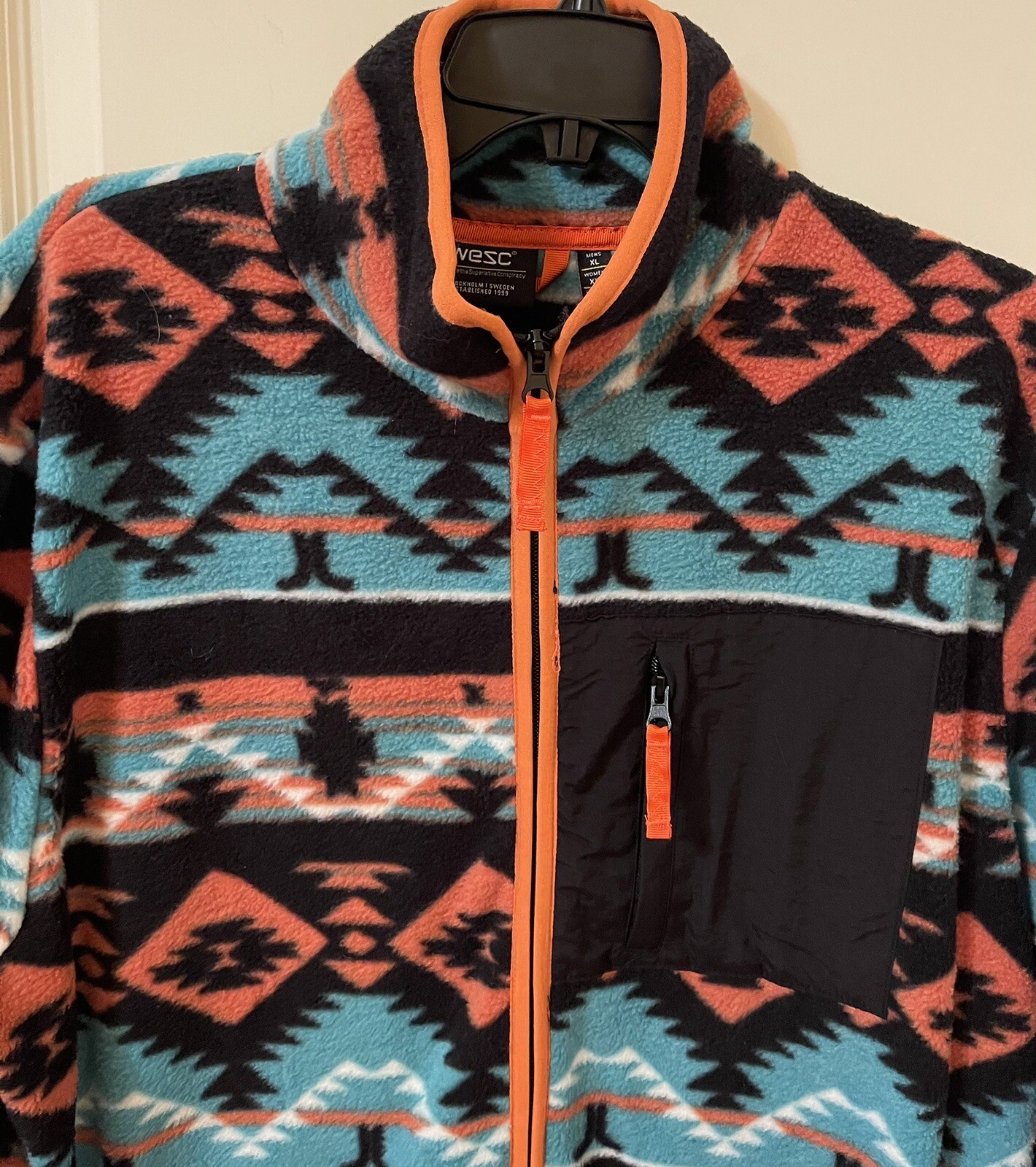 WESC unisex XL (men) XXL (ladies) Fleece Aztec Zipper Jkt Perfect Shape ...