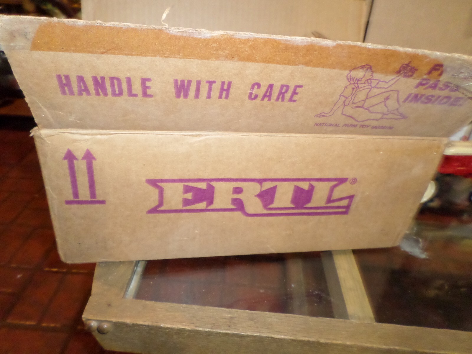 Cockshutt 1989 musuem set of 3 1/16 toy tractors 20 deluxe co-op e2 20 ...