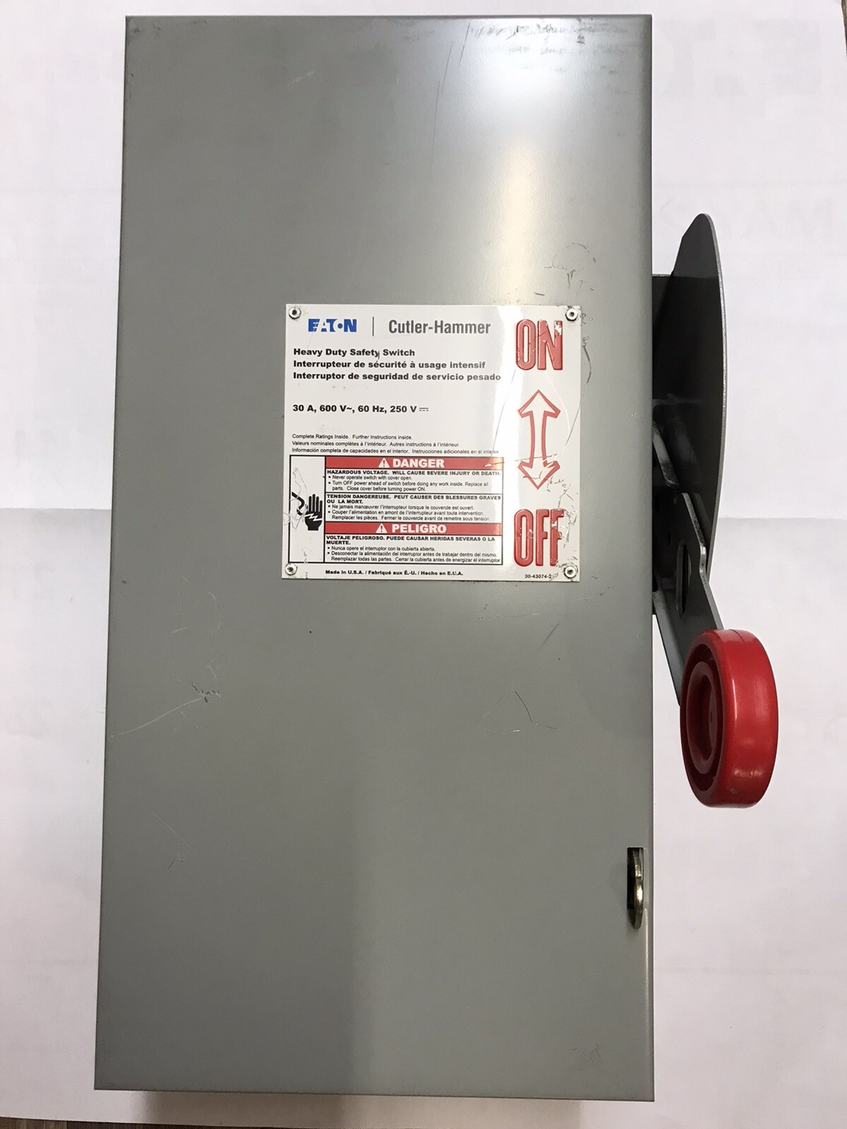 EATON DH361FGK Heavy Duty Safety SWITCH 30A 600V 3POLE FUSIBLE | eBay