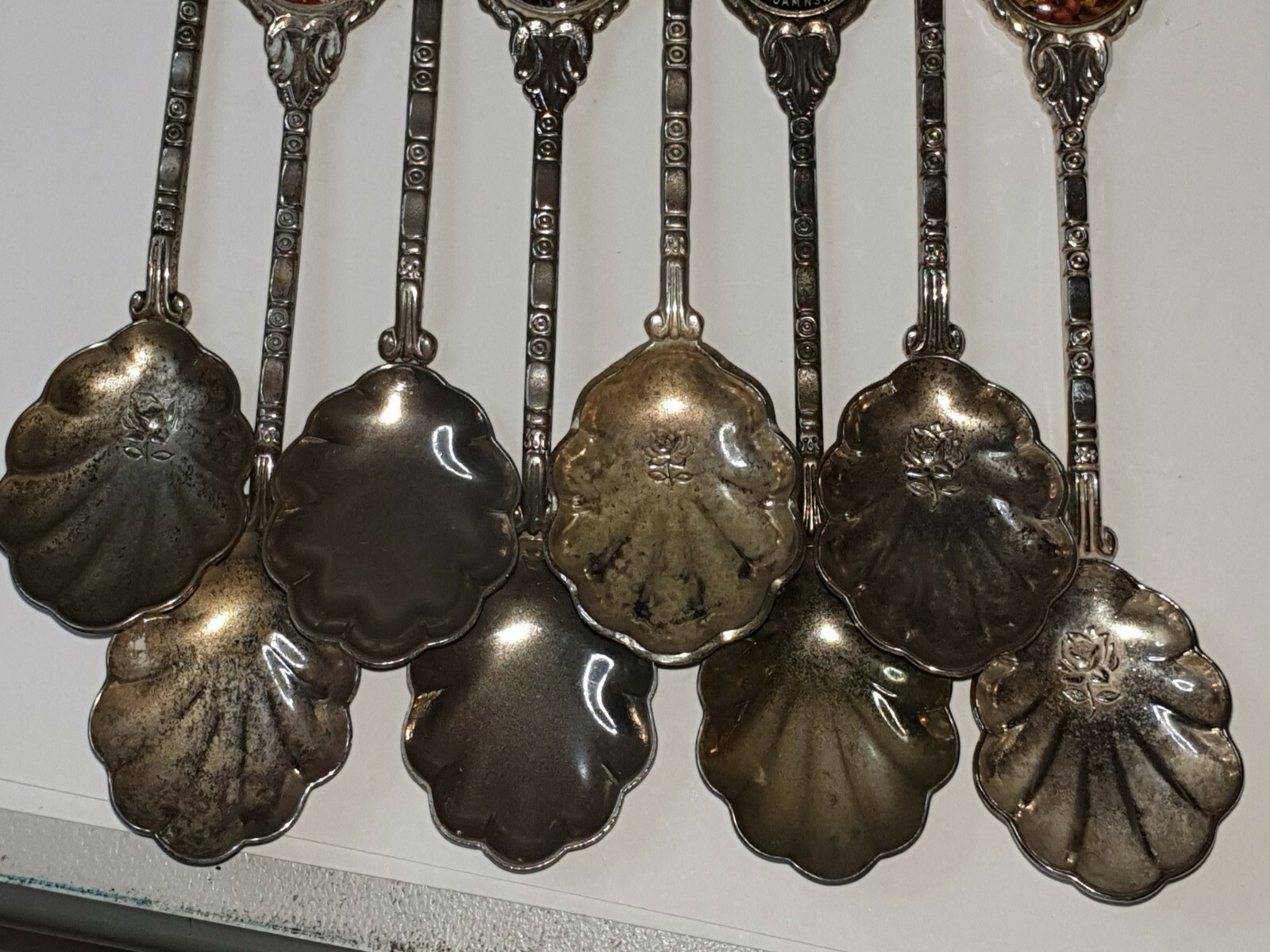 SOUVENIRS SPOONS SILVER PLATED BY STUART : 8pcs : 14 : SUPERB CONDITION ...