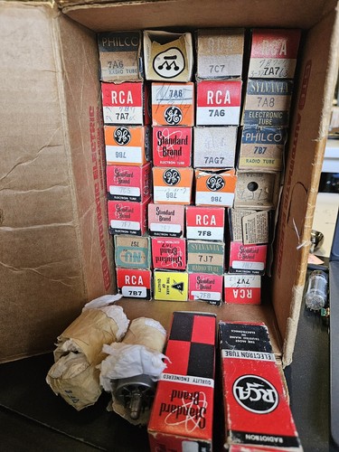 32 Vacuum Tubes Untested Octal Beam 7A6 7C7 7A8 7B6 7AG7 7F8 7F7 7J7 ...