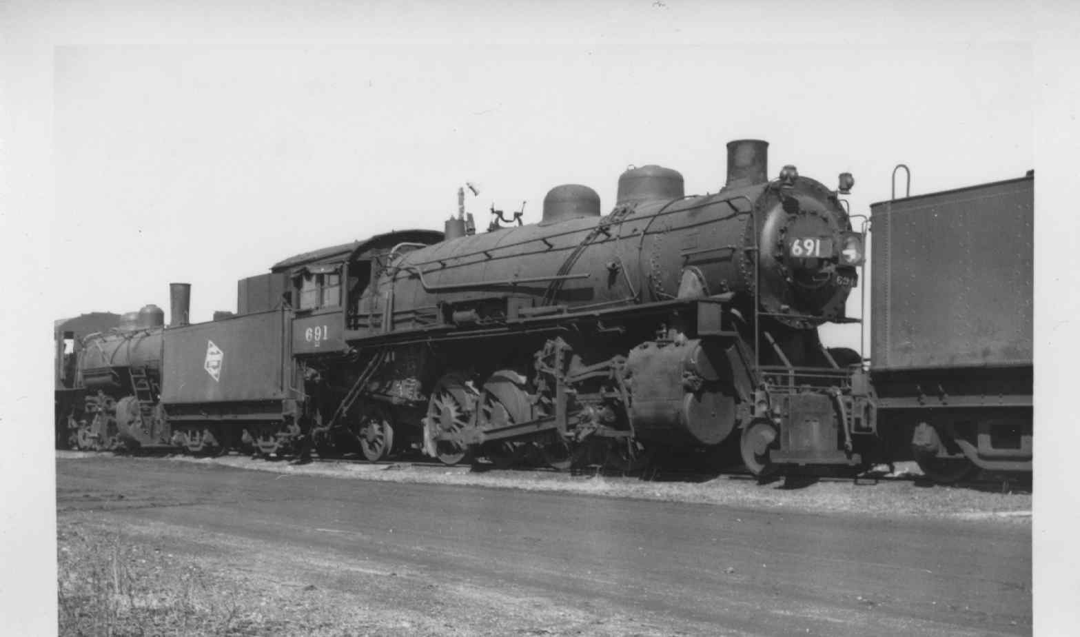 L577 RP 1952 CMStP&P RR MILWAUKEE ROAD ENGINE #691 BENSENVILLE IL | eBay