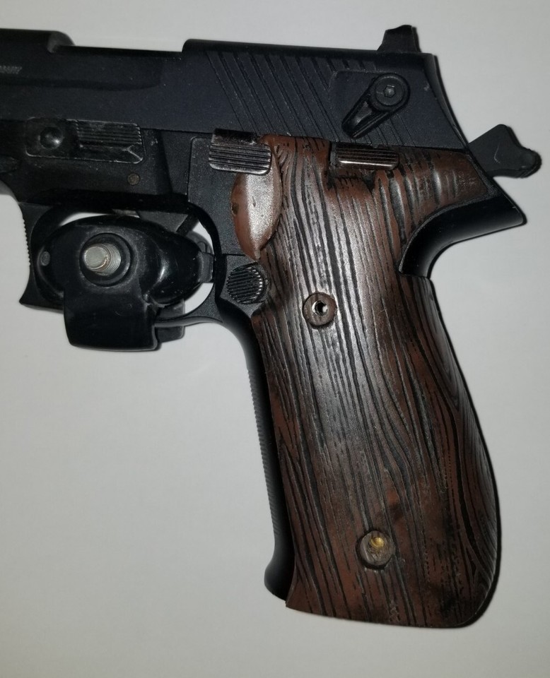 Sig Sauer Mosquito, GSG Firefly pistol grips faux woodgrain texture ...