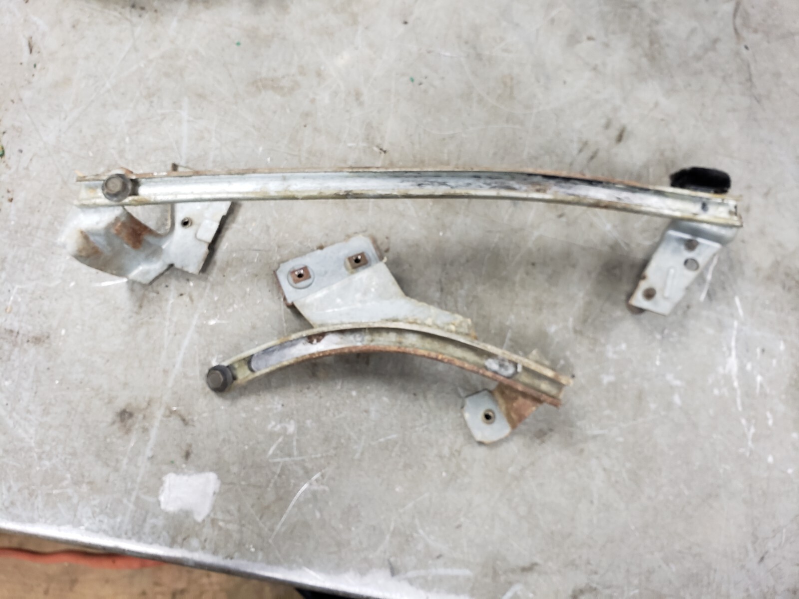 Right Rear Quarter Window Tracks 1966 1970 Riviera Toronado Buick ...