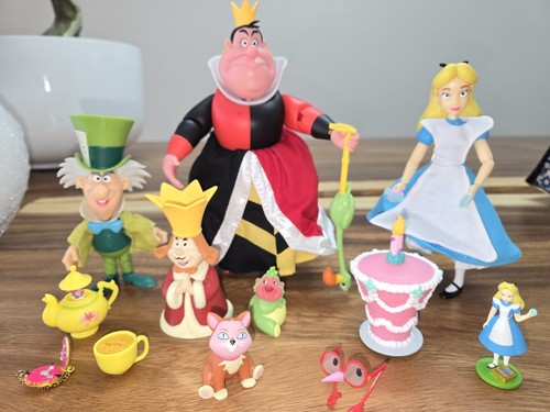Ultimate Disney Alice In Wonderland Super 7 | eBay